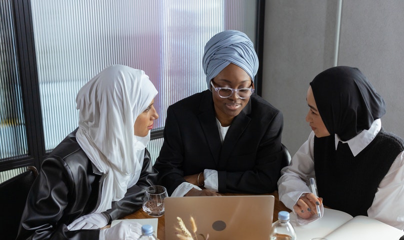 OCBC - Gharar dalam Islam: Pengertian, Jenis dan Contohnya