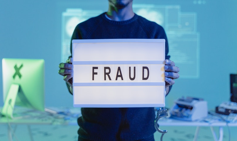 OCBC - Waspada! Ini Dia Bahaya Skimming ATM dan Cara Menghindarinya