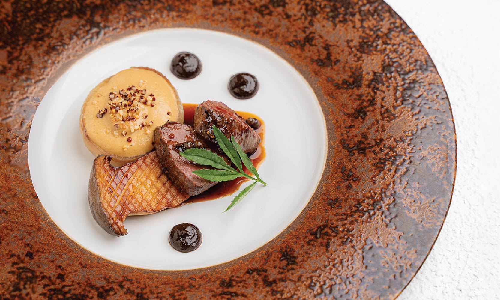 OCBC - 5 Rekomendasi Restoran Fine Dining di Surabaya